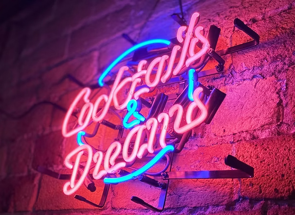 The Lumsden Free House