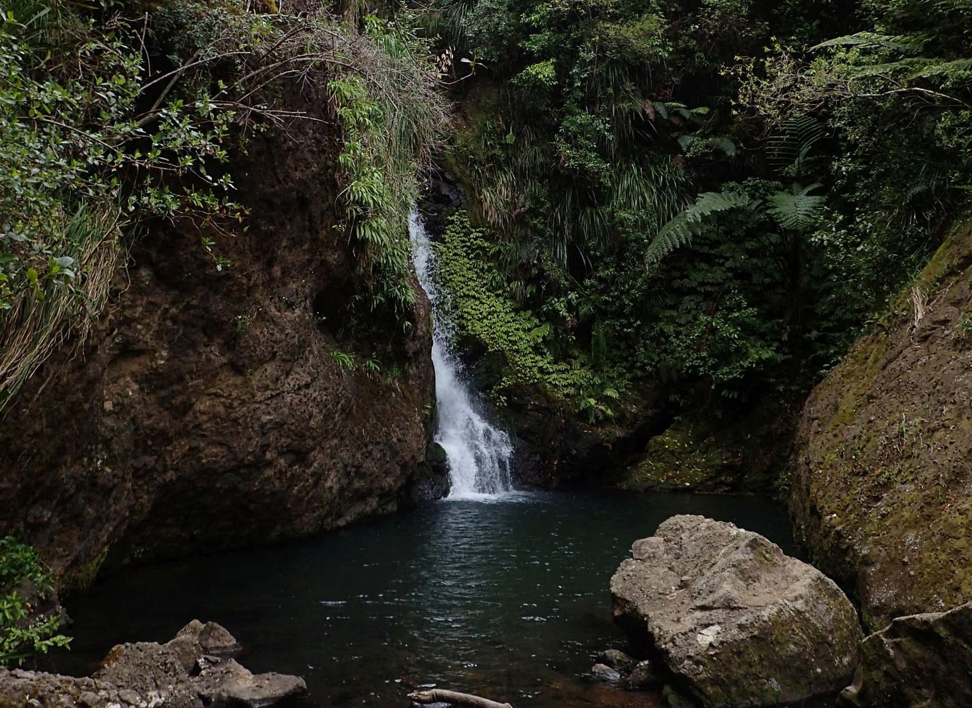 Karamatura Falls