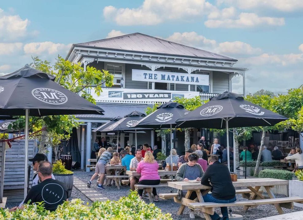 The Matakana - Village Pub