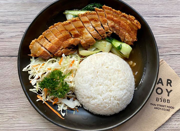 Aroy Thai Harbour Eats