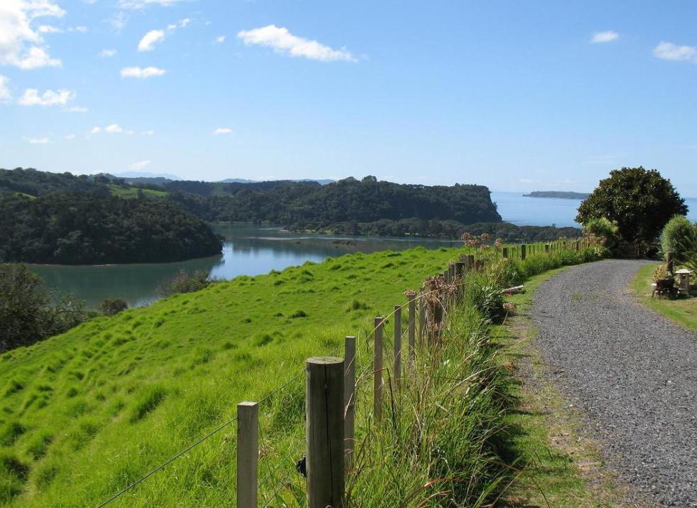 NZWINEPRO™ - Auckland Wine Tours